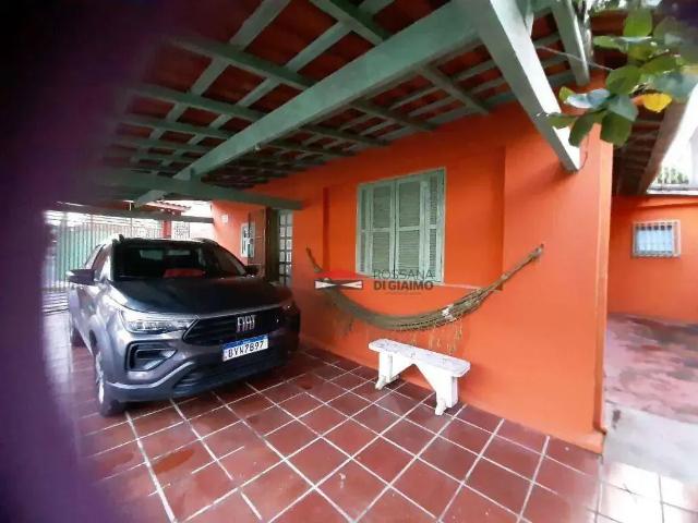 Casa / Sobrado para Locação em Caraguatatuba/SP Centro 3 Quartos