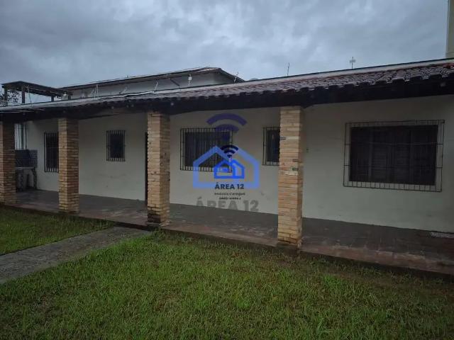 Casa / Sobrado para Locação em Caraguatatuba/SP Indaiá 4 Quartos