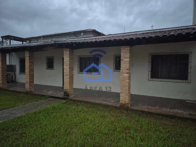Casa / Sobrado para Locação em Caraguatatuba/SP Indaiá 4 Quartos