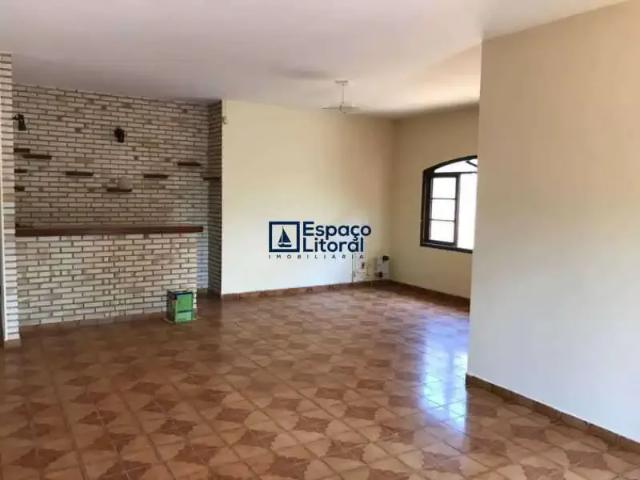 Casa / Sobrado para Locação em Caraguatatuba/SP Indaiá 5 Quartos