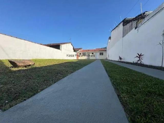 Casa / Sobrado para Locação em Caraguatatuba/SP Indaiá 2 Quartos