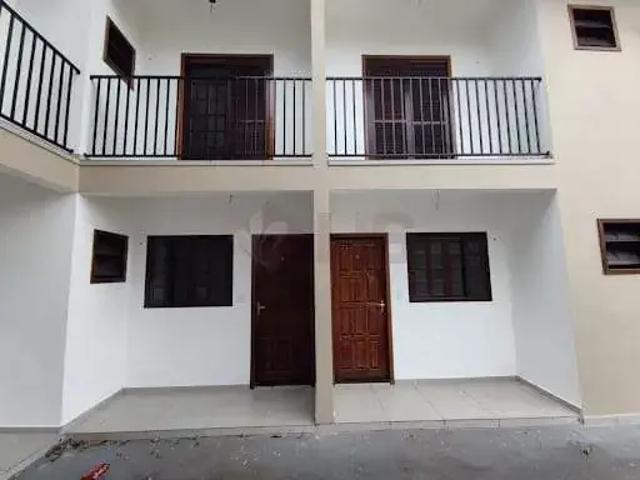 Casa / Sobrado para Locação em Caraguatatuba/SP Indaiá 2 Quartos