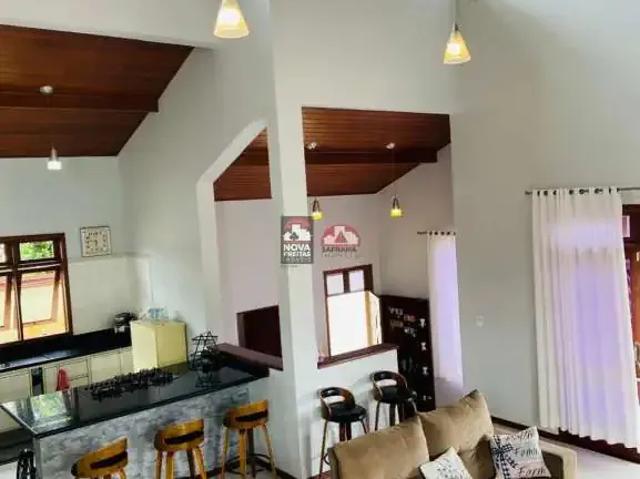Casa / Sobrado para Locação em Caraguatatuba/SP Indaiá 3 Quartos
