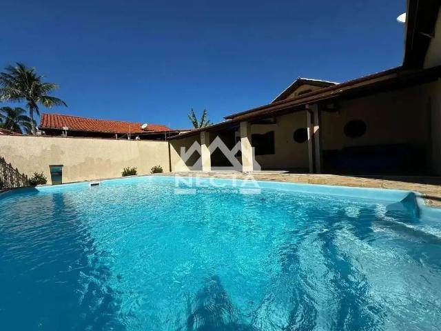 Casa / Sobrado para Locação em Caraguatatuba/SP Indaiá 3 Quartos