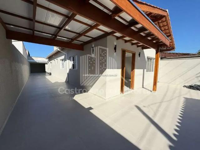 Casa / Sobrado para Locação em Caraguatatuba/SP Jardim Arua 3 Quartos