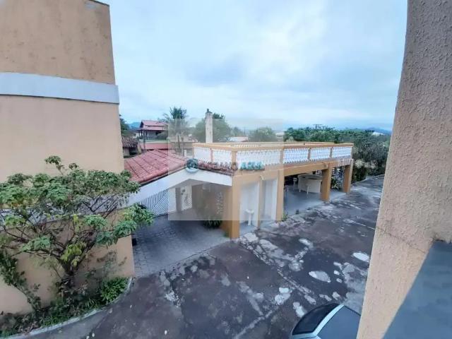 Casa / Sobrado para Locação em Caraguatatuba/SP Jardim Britânia 2 Quartos