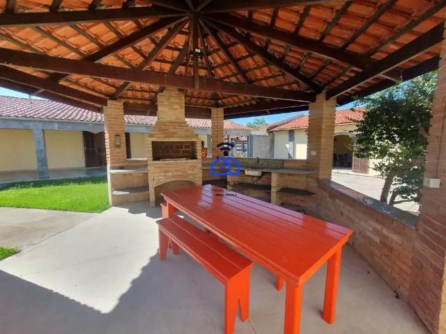 Casa / Sobrado para Locação em Caraguatatuba/SP Jardim Britânia 3 Quartos