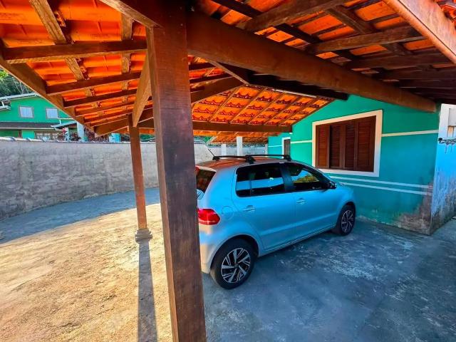 Casa / Sobrado para Locação em Caraguatatuba/SP Jardim Olaria 2 Quartos