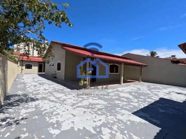 Casa / Sobrado para Locação em Caraguatatuba/SP Praia Aruan 3 Quartos