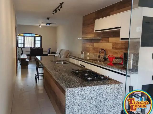 Casa / Sobrado para Locação em Caraguatatuba/SP Praia das Palmeiras 3 Quartos