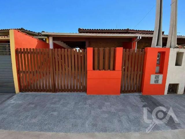 Casa / Sobrado para Locação em Caraguatatuba/SP Praia das Palmeiras 2 Quartos