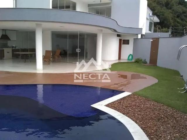 Casa / Sobrado para Locação em Caraguatatuba/SP Prainha 3 Quartos