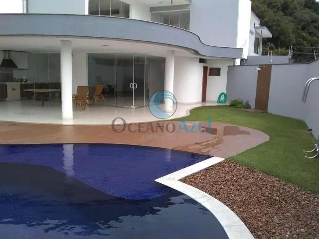 Casa / Sobrado para Locação em Caraguatatuba/SP Prainha 3 Quartos
