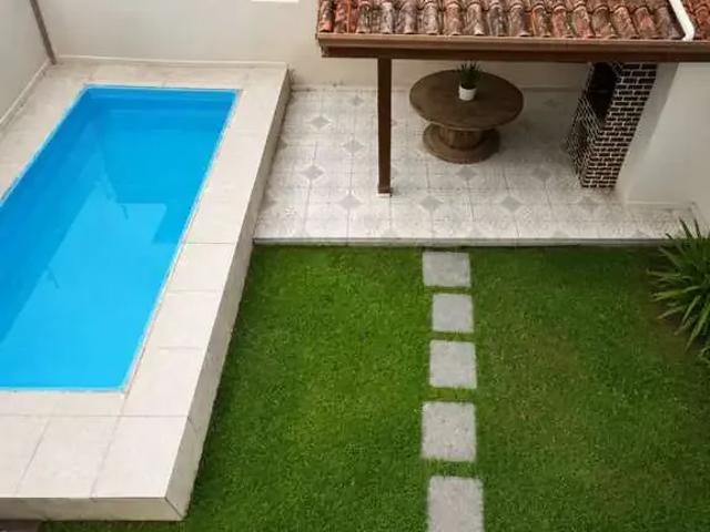 Casa / Sobrado para Locação em Caraguatatuba/SP Sumaré