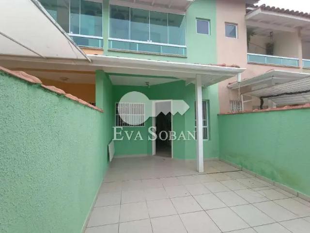 Casa / Sobrado para Locação em Caraguatatuba/SP Sumaré 2 Quartos