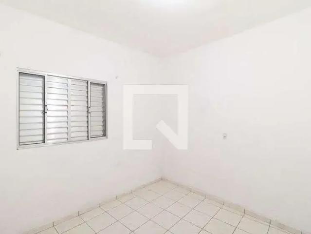 Casa / Sobrado para Locação em Carapicuíba/SP Vila Mercês 1 Quartos
