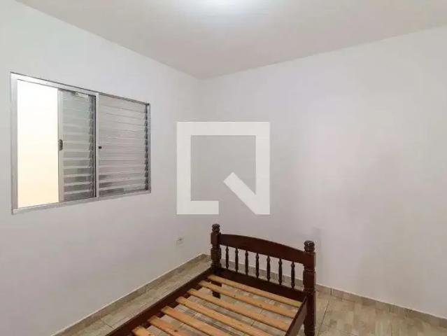 Casa / Sobrado para Locação em Carapicuíba/SP Vila Dirce 1 Quartos