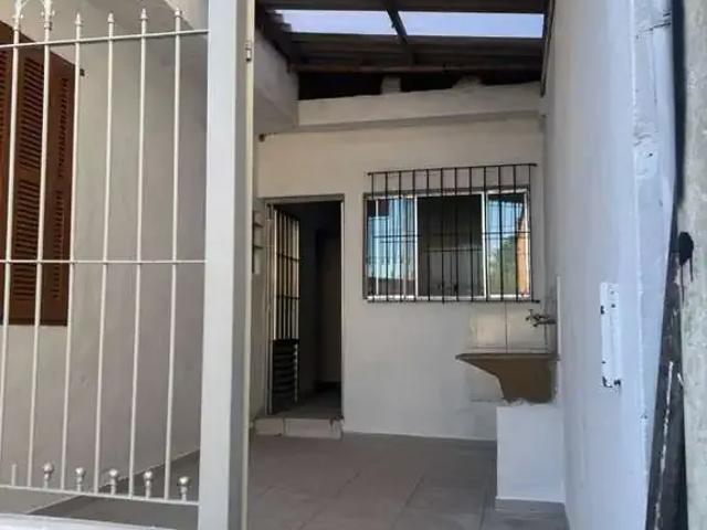 Casa / Sobrado para Locação em Carapicuíba/SP Vila Dirce 2 Quartos
