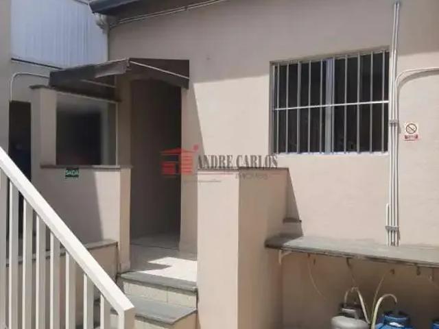 Casa / Sobrado para Locação em Carapicuíba/SP Vila Silviânia 1 Quartos