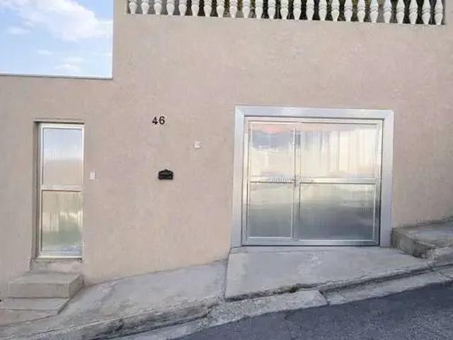 Casa / Sobrado para Locação em Carapicuíba/SP Vila Veloso 3 Quartos