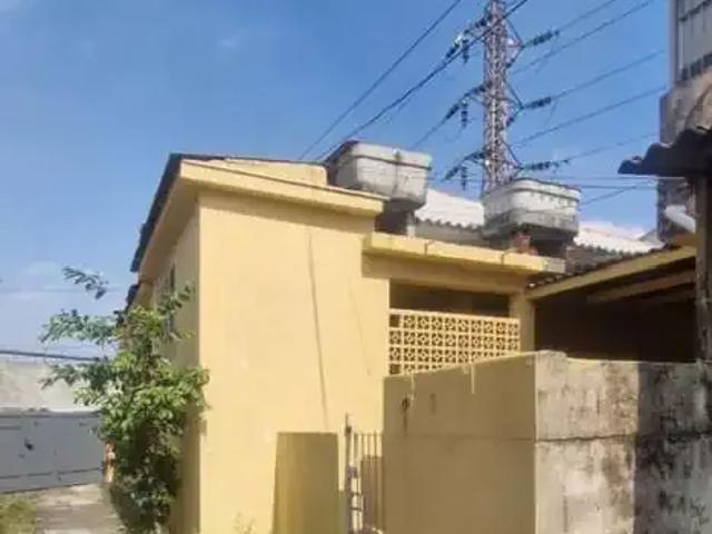 Casa / Sobrado para Locação em Carapicuíba/SP Centro 3 Quartos