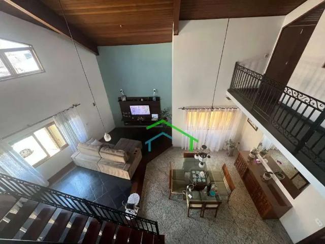 Casa / Sobrado para Locação em Carapicuíba/SP Centro 4 Quartos