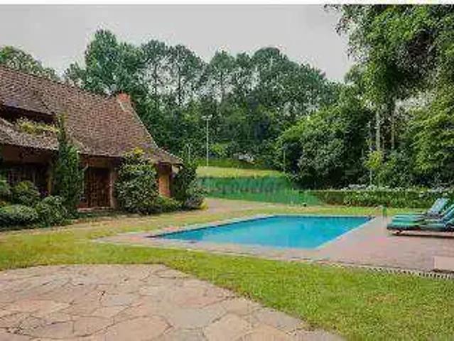 Casa / Sobrado para Locação em Carapicuíba/SP Chácara Granja Velha 7 Quartos