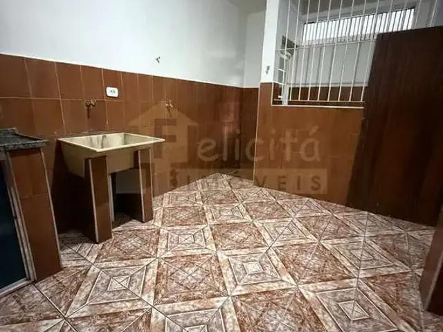 Casa / Sobrado para Locação em Carapicuíba/SP Cidade Ariston Estela Azevedo 2 Quartos