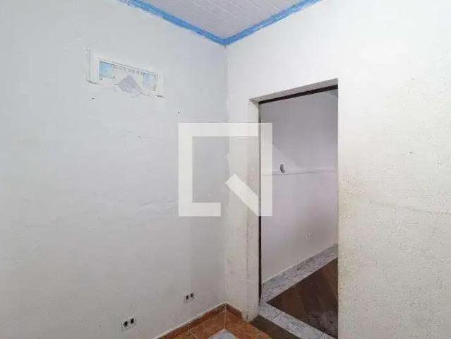 Casa / Sobrado para Locação em Carapicuíba/SP Jardim Felipe 2 Quartos