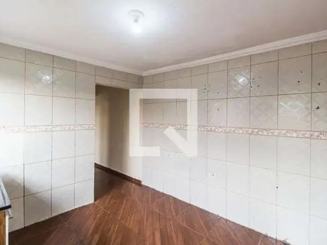 Casa / Sobrado para Locação em Carapicuíba/SP Jardim Felipe 2 Quartos