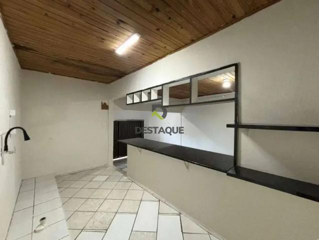 Casa / Sobrado para Locação em Cascavel/PR Universitário 2 Quartos
