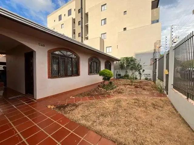 Casa / Sobrado para Locação em Cascavel/PR Cancelli 4 Quartos