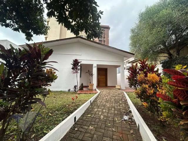 Casa / Sobrado para Locação em Cascavel/PR Centro