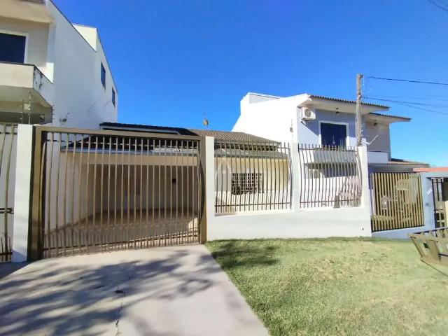 Casa / Sobrado para Locação em Cascavel/PR Country 3 Quartos