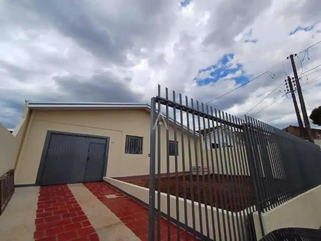 Casa / Sobrado para Locação em Cascavel/PR Guarujá 4 Quartos