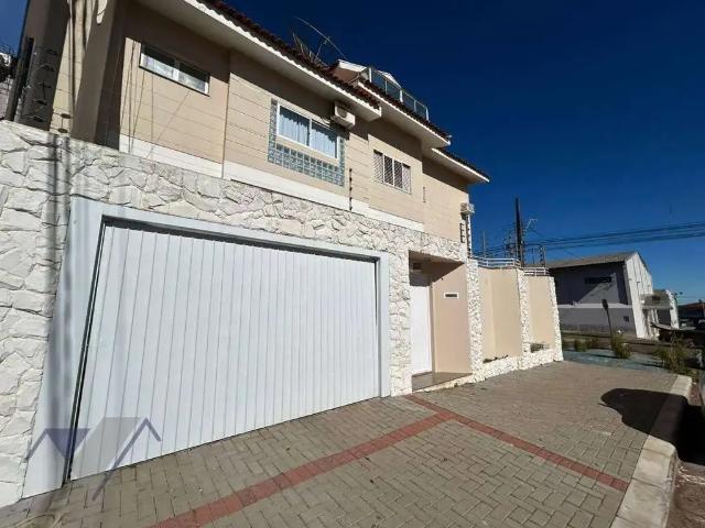 Casa / Sobrado para Locação em Cascavel/PR Maria Luiza 4 Quartos