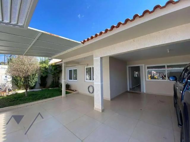 Casa / Sobrado para Locação em Cascavel/PR Recanto Tropical 4 Quartos