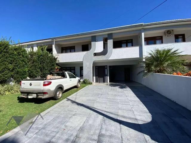 Casa / Sobrado para Locação em Cascavel/PR Recanto Tropical 4 Quartos