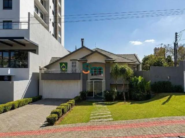 Casa / Sobrado para Locação em Chapecó/SC Jardim Itália 4 Quartos