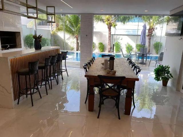 Casa / Sobrado para Locação em Cuiabá/MT Condomínio Residencial Florais dos Lagos 4 Quartos
