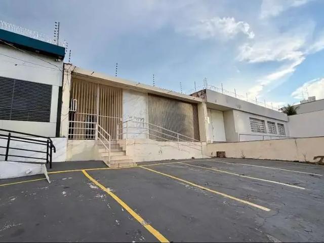 Casa / Sobrado para Locação em Cuiabá/MT Centro Sul 5 Quartos