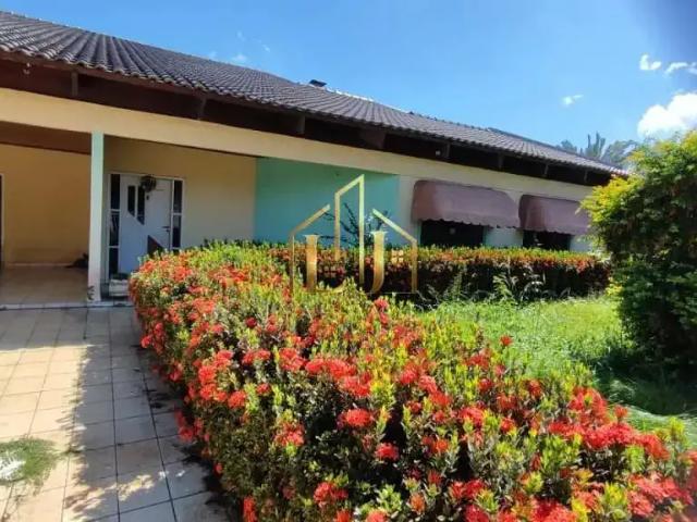 Casa / Sobrado para Locação em Cuiabá/MT Boa Esperança 4 Quartos
