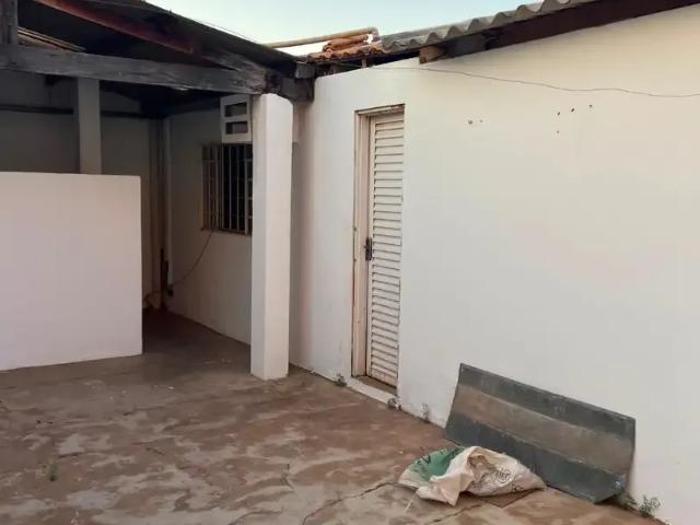 Casa / Sobrado para Locação em Cuiabá/MT Barra do Pari 2 Quartos