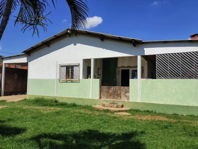 Casa / Sobrado para Locação em Cuiabá/MT Dom Bosco 3 Quartos