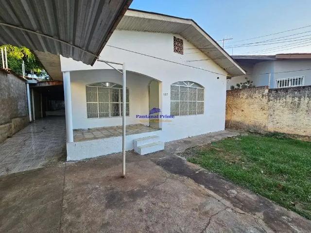 Casa / Sobrado para Locação em Cuiabá/MT Jardim Guanabara 3 Quartos