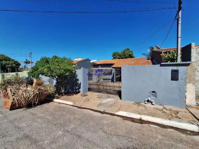 Casa / Sobrado para Locação em Cuiabá/MT Jardim Universitário 3 Quartos