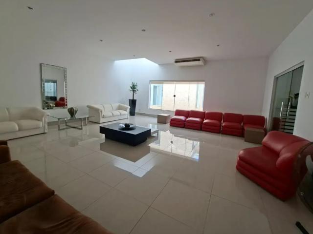 Casa / Sobrado para Locação em Cuiabá/MT Santa Rosa 10 Quartos