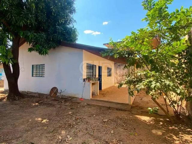 Casa / Sobrado para Locação em Cuiabá/MT Poção 2 Quartos