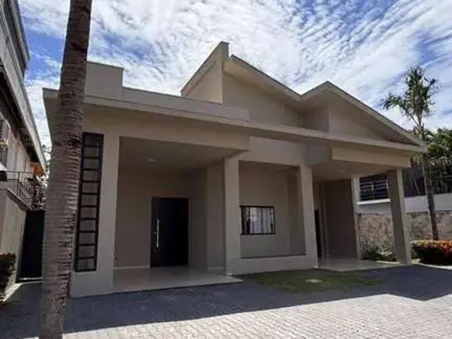 Casa / Sobrado para Locação em Cuiabá/MT Ribeirão do Lipa 3 Quartos