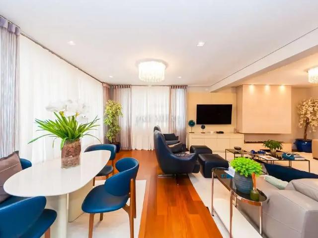 Casa / Sobrado para Locação em Curitiba/PR Vista Alegre 3 Quartos